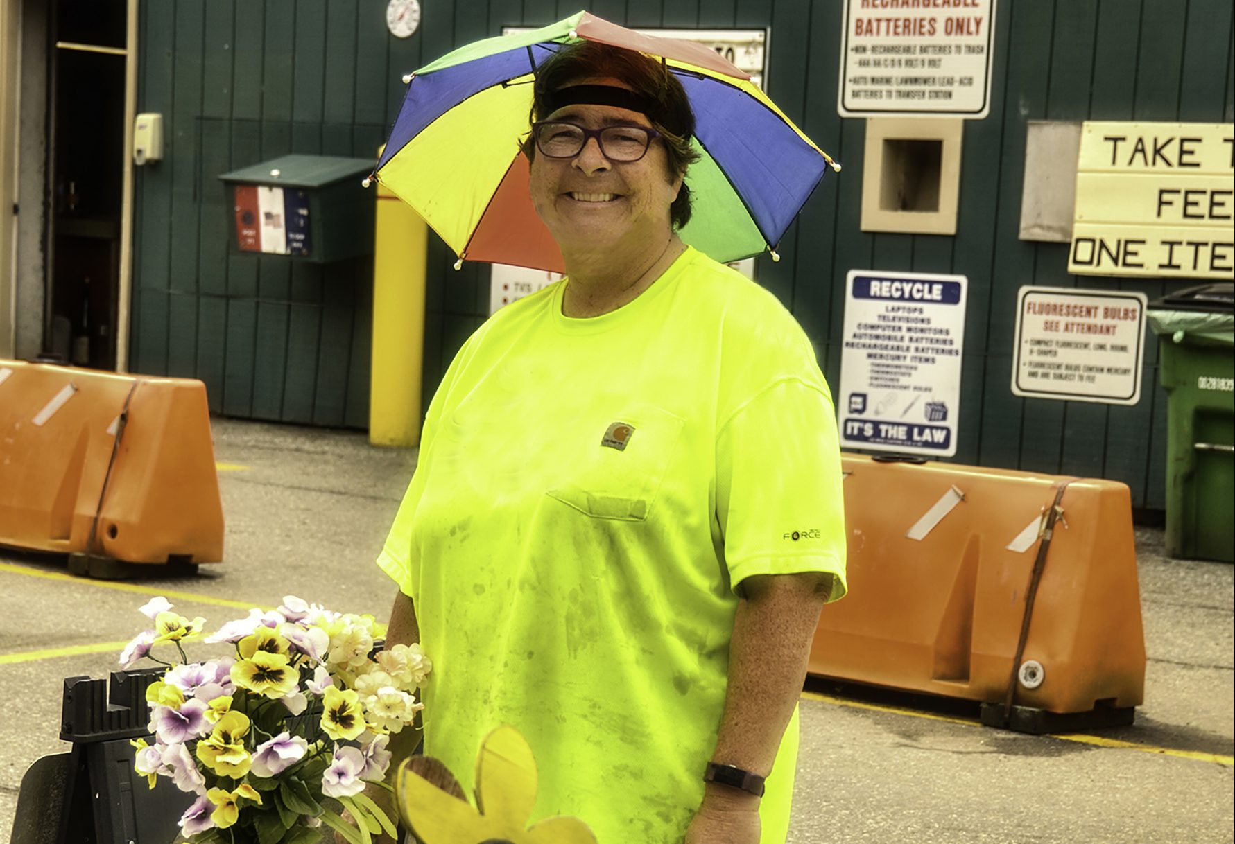 'I'm good now' — Harpswell's 'umbrella lady' brightens days at ...